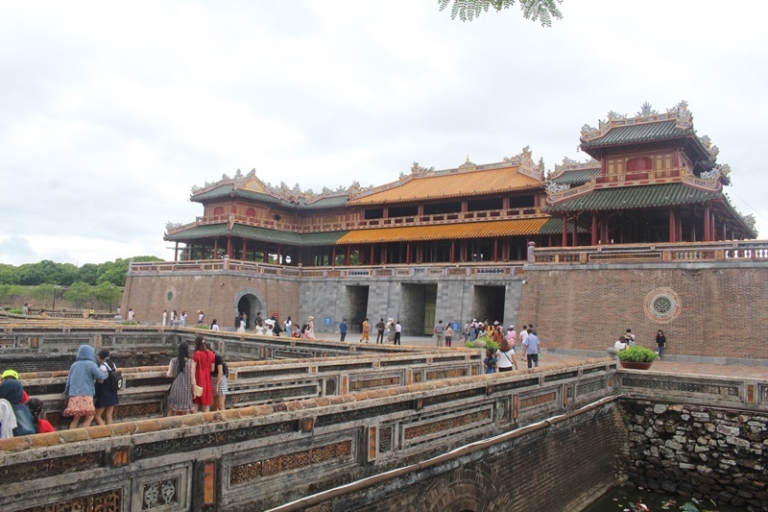 The Guides to Visit the Imperial Citadel of Hue for the First Time