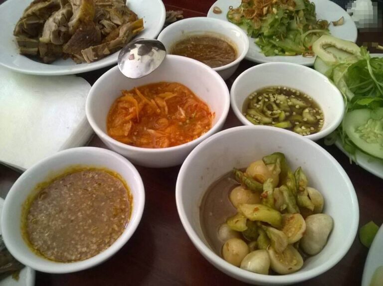Cooking and Eating Culinary Habits of the Vietnamese