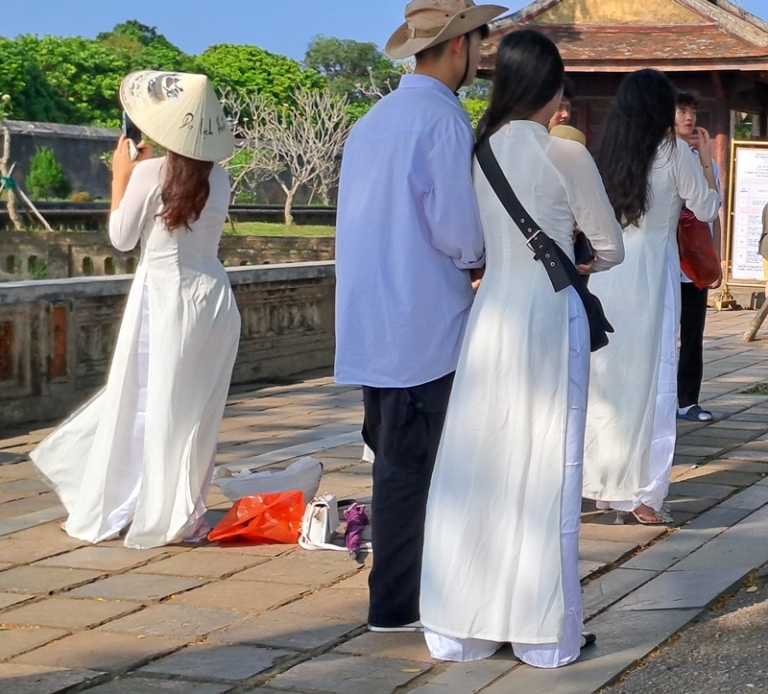 Clothing in Vietnam: Local Fashion & What to Wear for Tourists