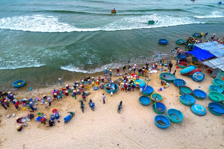 Top Things to Do in Mui Ne, Vietnam: Exploring Sand Dunes & Serene Seas