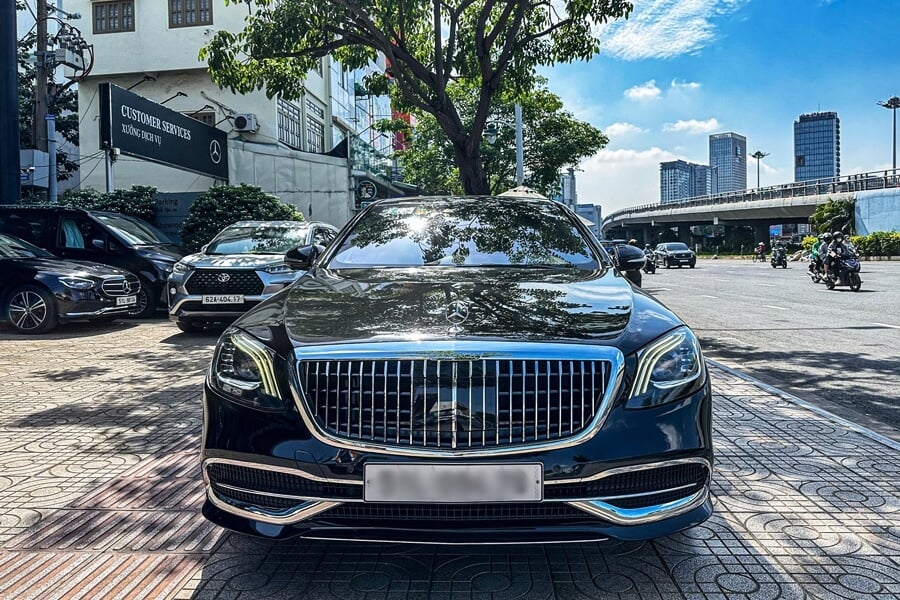 Luxury Car Rental in Vietnam For Premium Transportation